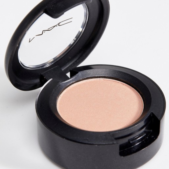 MAC Cosmetics | Makeup | Last One Mac Grain Eyeshadow Satin Nib | Poshmark